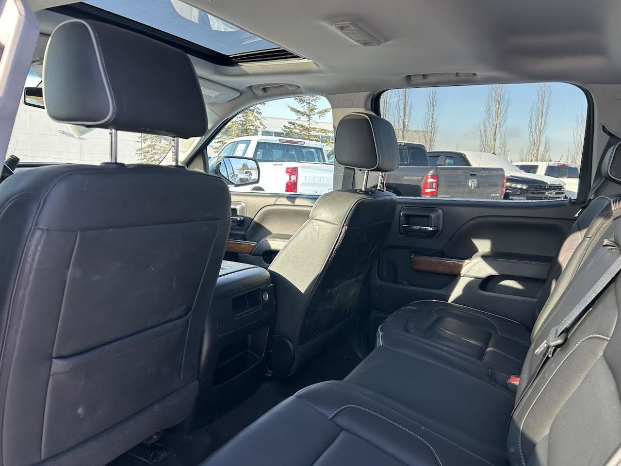 2018 Chevrolet Silverado 1500 4WD Crew Cab 143.5 High Country pre-owned ...