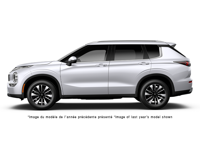 Used 2026 Mitsubishi Outlander with 8 km for sale at Otogo