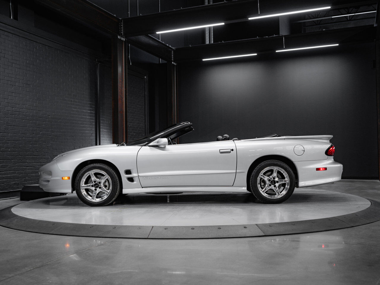 2000 Pontiac Firebird Pre-owned for sale in Sherwood Park