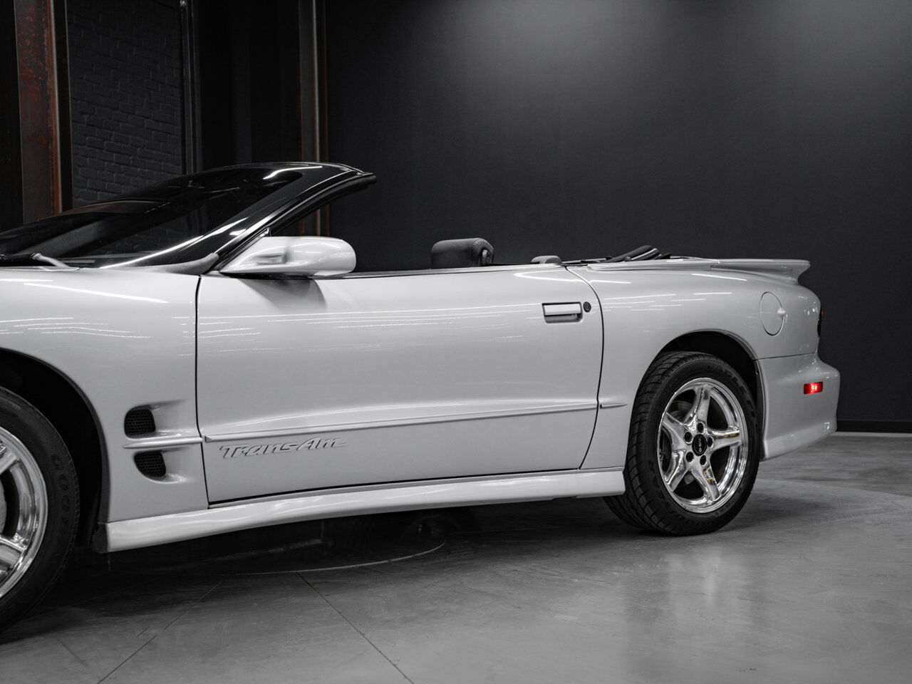 2000 Pontiac Firebird Pre-owned for sale in Sherwood Park